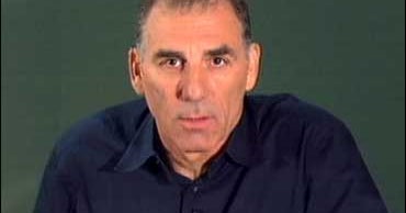 'Kramer' Apologizes, Says He's Not Racist - CBS News