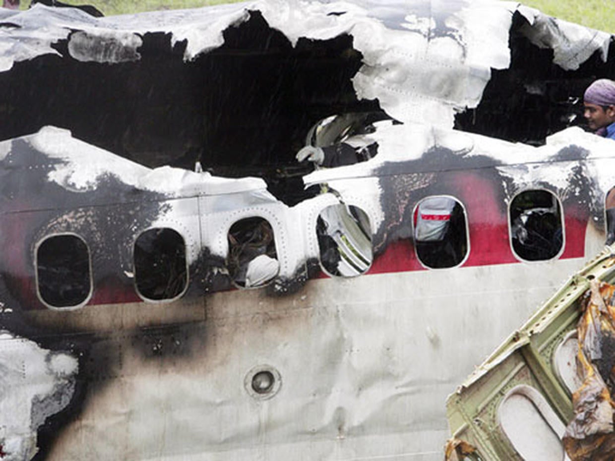 Plane Crashes In Thailand - Photo 1 - Pictures - CBS News