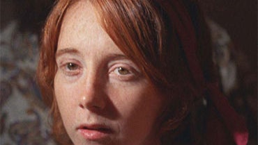 Manson Disciple "Squeaky" Fromme Set Free - CBS News