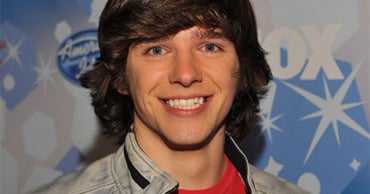 Tim Urban Voted Off on "Idol Gives Back" - CBS News