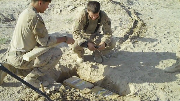 Marines Train Bomb Disposal Teams with Hidden (Fake) IEDs - CBS News