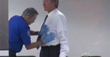 TSA: Pat-Down Policy May Be Revised - CBS News