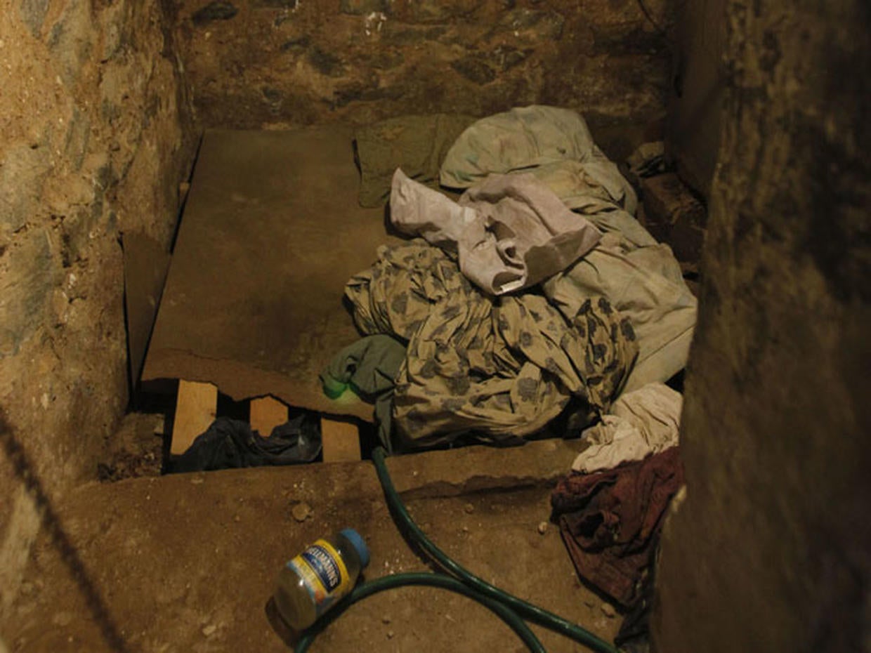 Mentally-disabled people locked in Philadelphia basement - CBS News