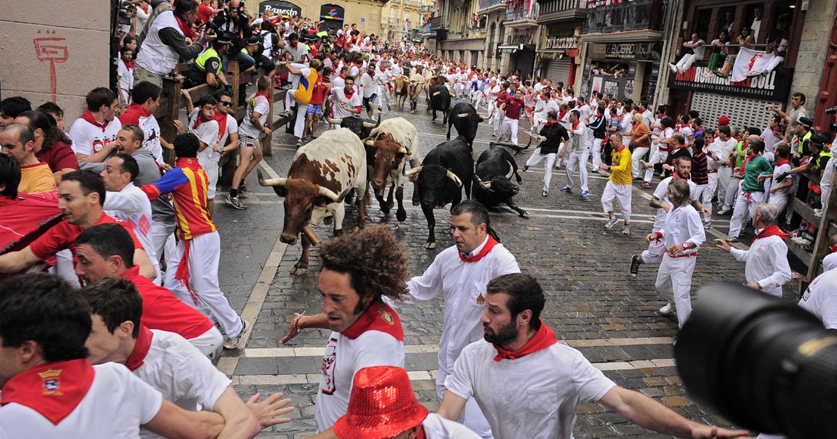 6 injured in Pamplona's Running of the Bulls - CBS News