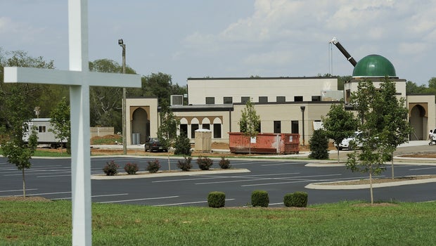 After long struggle, Tenn. mosque opens its doors - CBS News