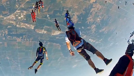 Experience the vertical skydiving world record like you're right there ...