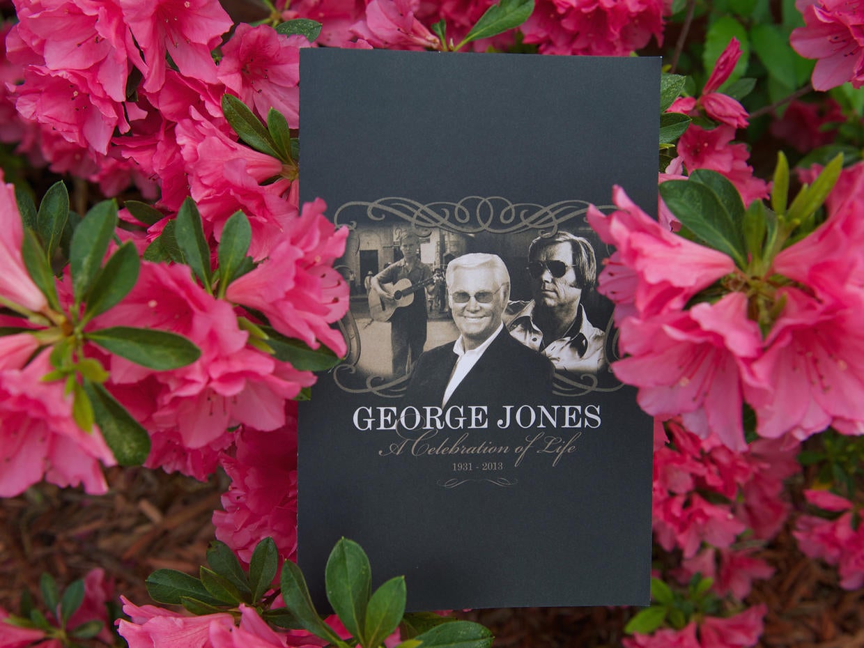 George Jones memorial - Photo 1 - CBS News