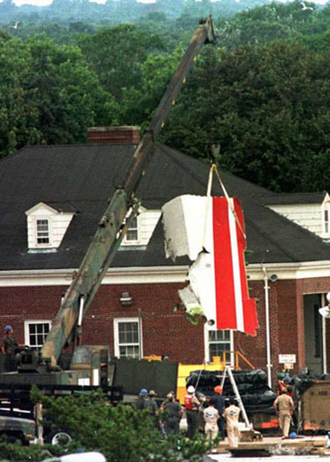 TWA Flight 800 disaster - a look back - Photo 1 - CBS News