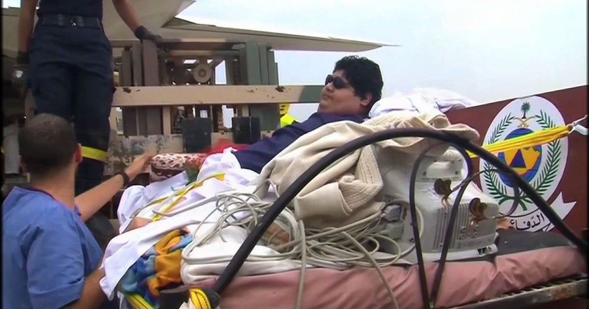 1,300-pound Saudi man airlifted to hospital - CBS News