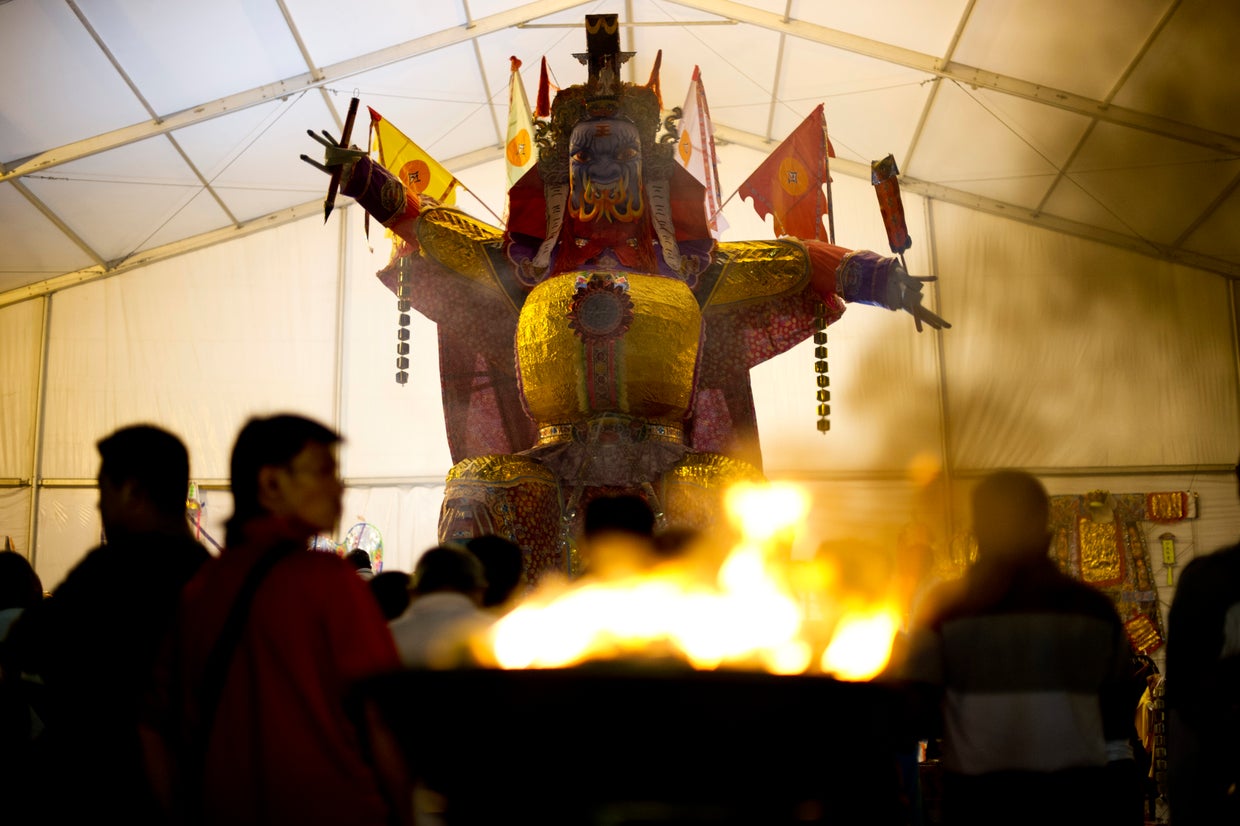 China's ghost festival - CBS News