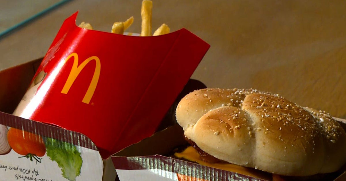 McDonald's diet: Iowa teacher loses 37 pounds, but is it healthy? - CBS ...