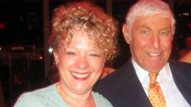 60 Minutes editor Elizabeth Sweetnam has died - CBS News