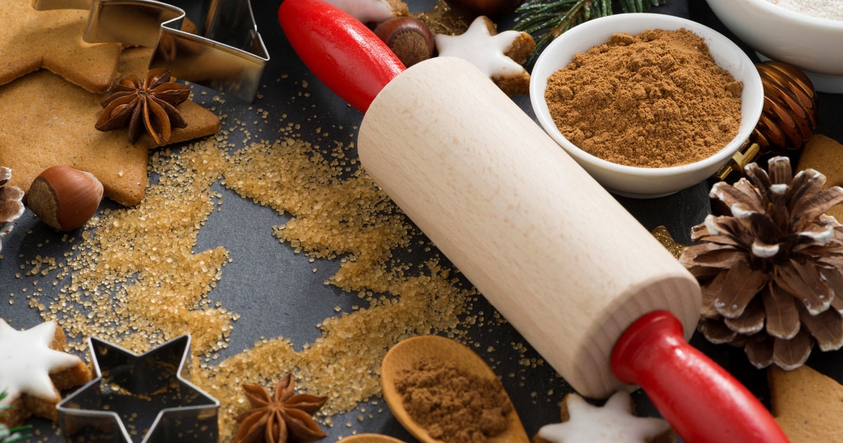 Unraveling the chemistry of Christmas cookies - CBS News