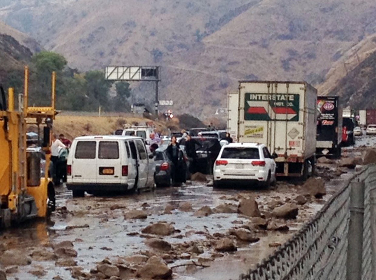 California flash flooding, mudslides: Interstate 5 blocked, vehicles ...