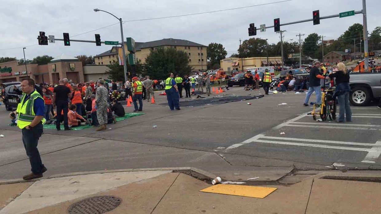 Car slams into crowd at Oklahoma State University homecoming parade; 4 ...