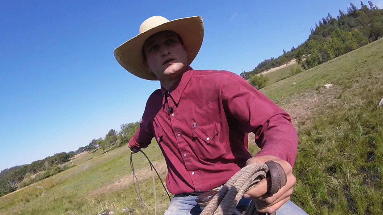 Oregon cowboy lassoes attempted bike thief - CBS News