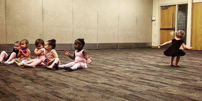 Spunky little girl insists on poop-themed birthday - CBS News