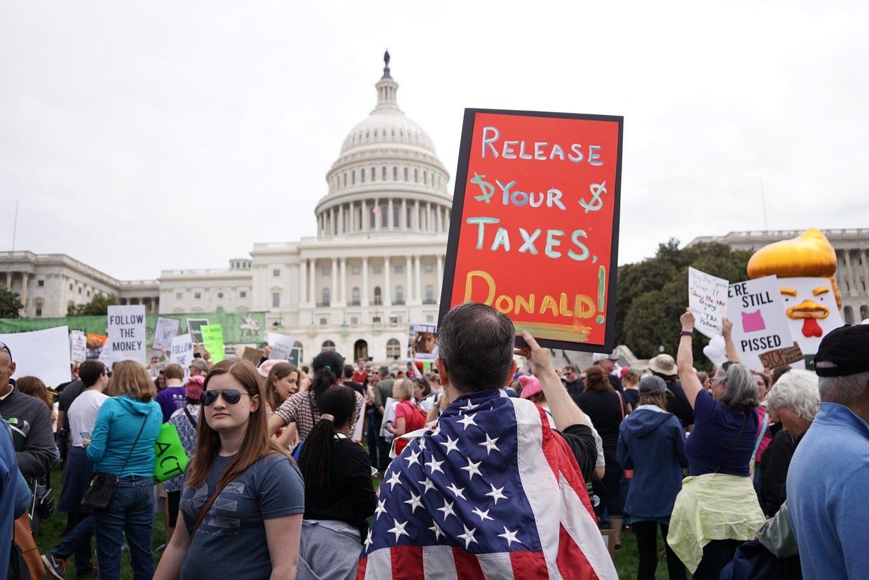 Tax Day protesters demand Trump release tax returns