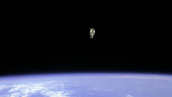 Bruce McCandless, NASA astronaut and iconic spacewalker, dies at 80 ...