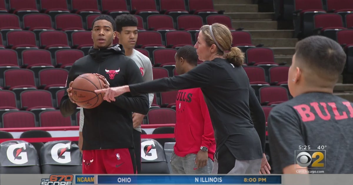 Bulls' First Female Coach Stacks Up Just Fine In The NBA - CBS Chicago