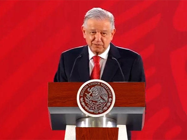 A Day In The Life Of A Mascot - CBS News