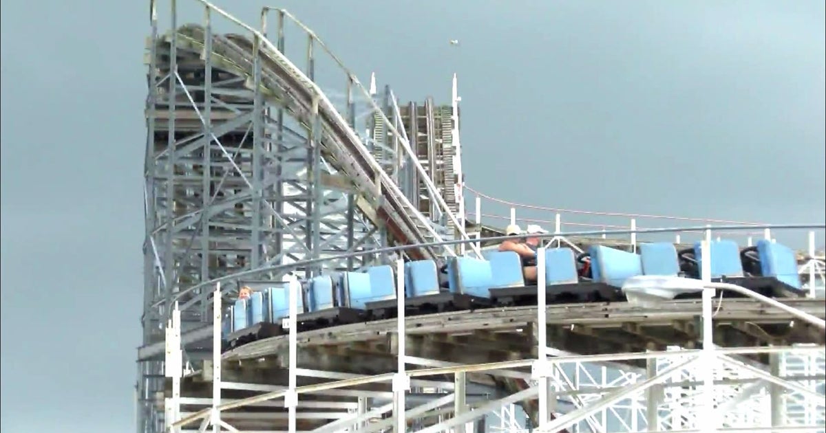 Girl Says She Was Shocked On Hoosier Hurricane Rollercoaster At Indiana ...