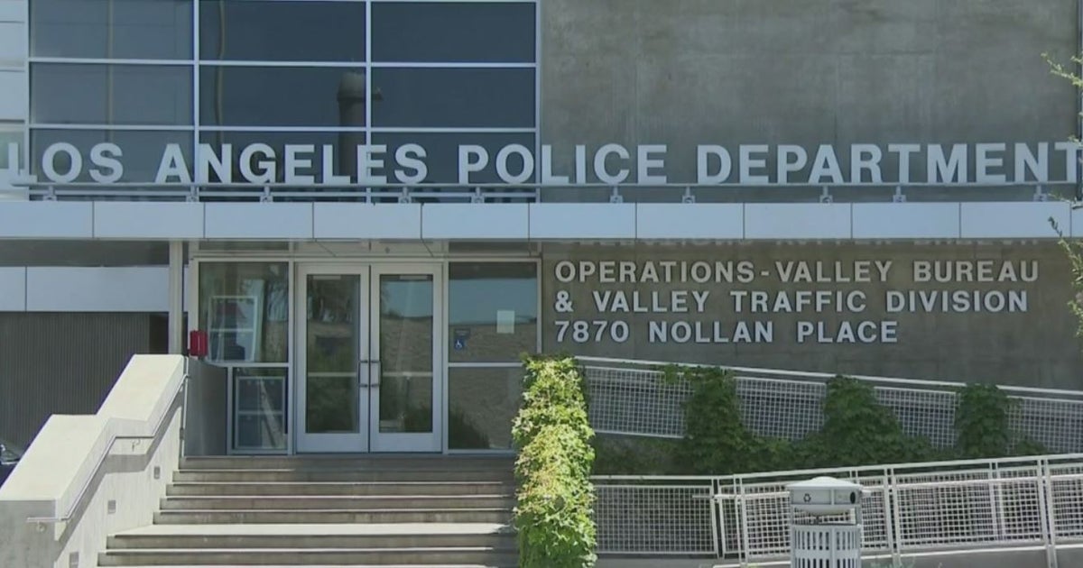 Longtime LAPD Officer Arrested For Raping 2 Women - CBS Los Angeles