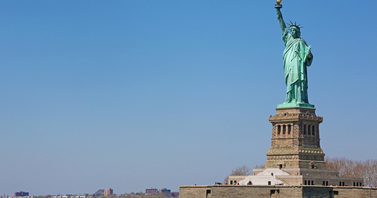 New York illegal alien: New York City can now fine someone $250,000 for ...