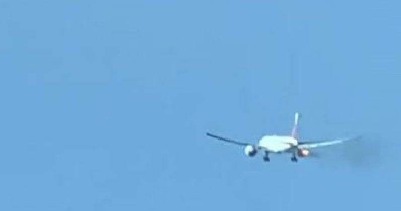 Engine Ignites Aboard Philippine Airlines Flight; Jet Lands Safely At ...