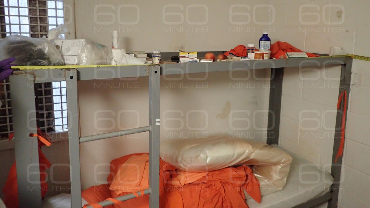 Jeffrey Epstein's autopsy: A closer look — "60 Minutes" - CBS News