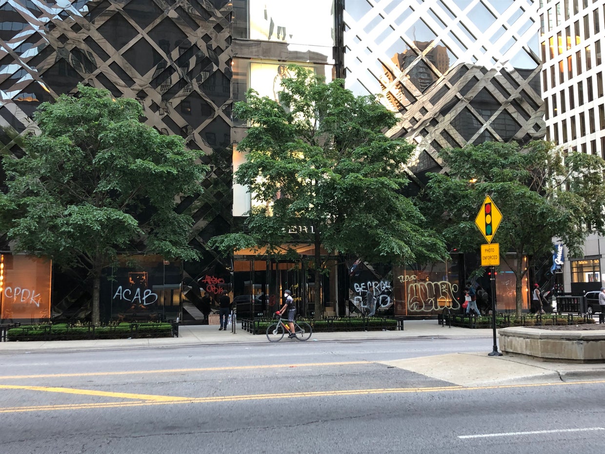 LIVE UPDATES: Violent Protests In Chicago In Wake Of Death Of George ...