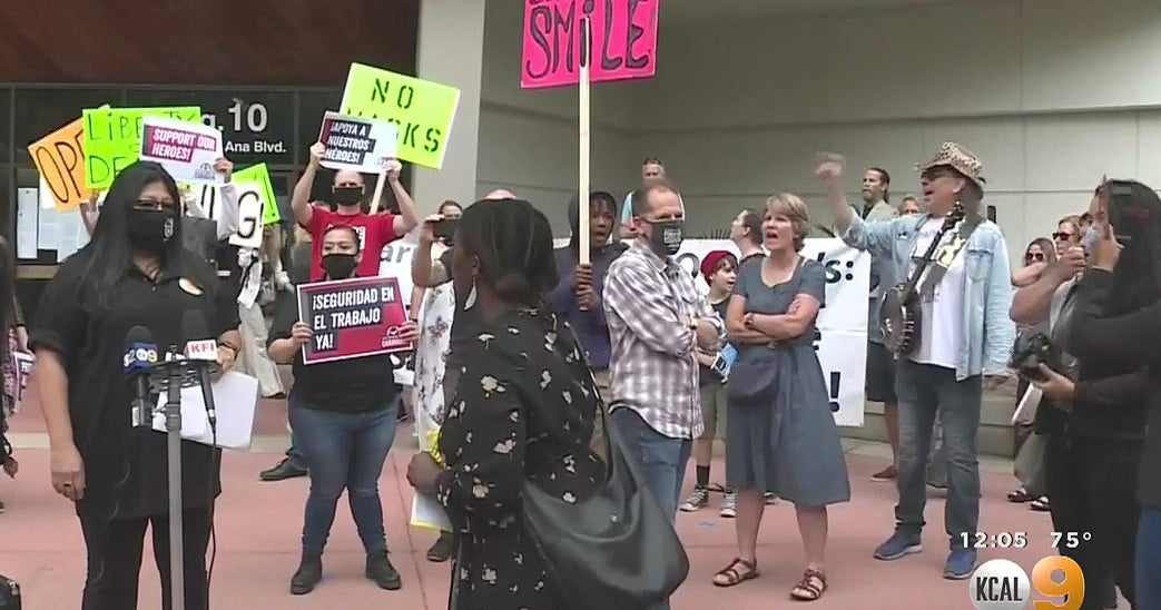 Anti-Mask Protesters Disrupt Gathering Of Union, Faith, Business ...