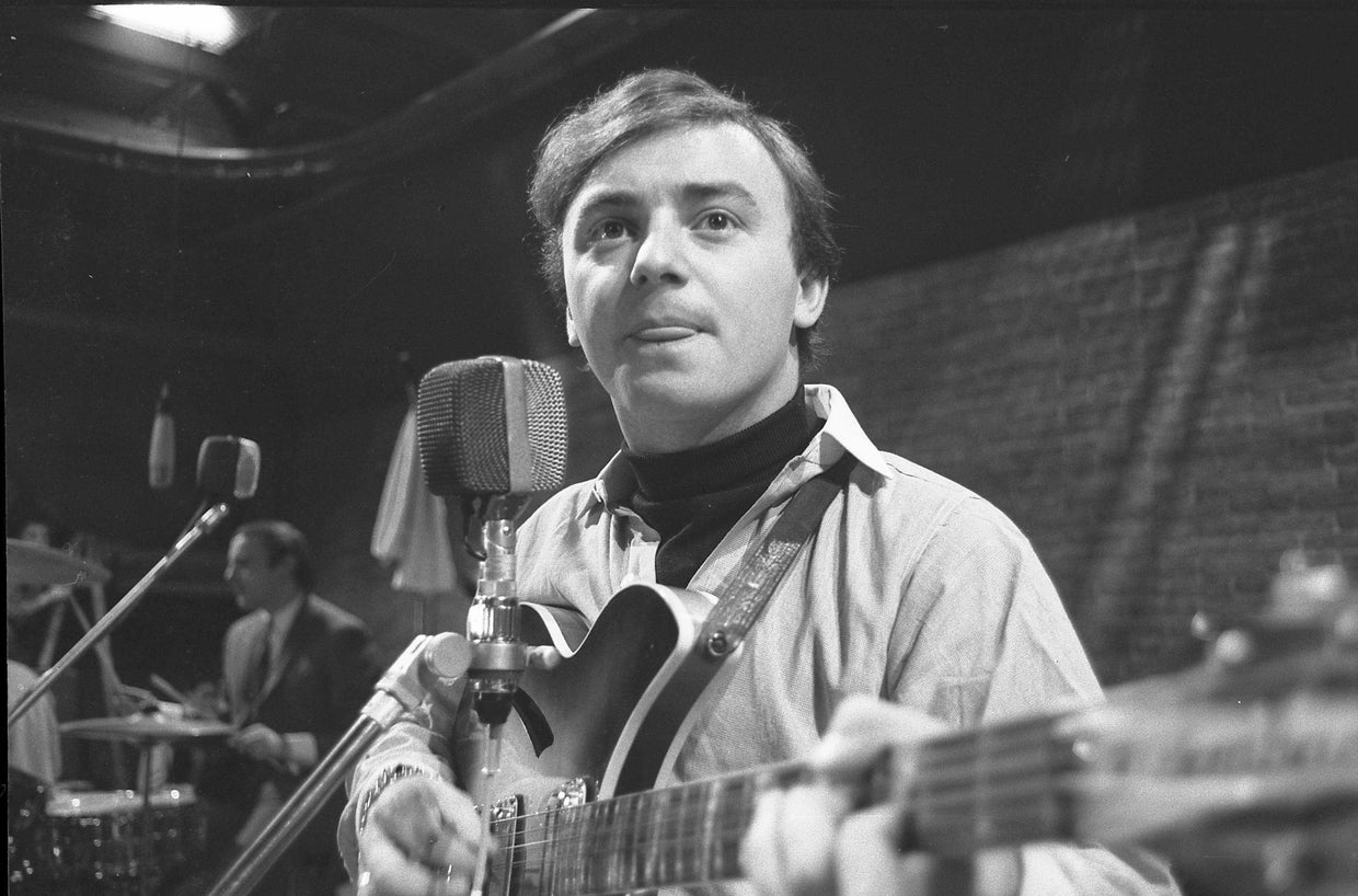 Gerry Marsden, lead singer of British band Gerry and the Pacemakers ...