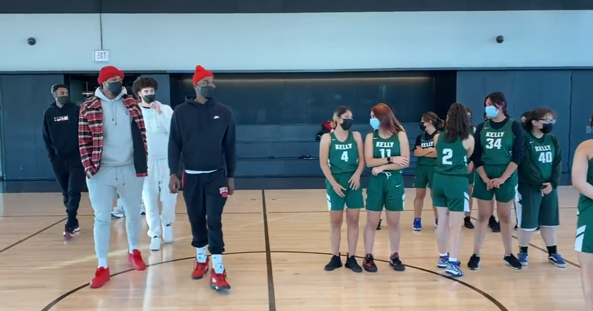 Bulls Surprise Kelly College Prep Girls' Basketball Team With Afternoon ...