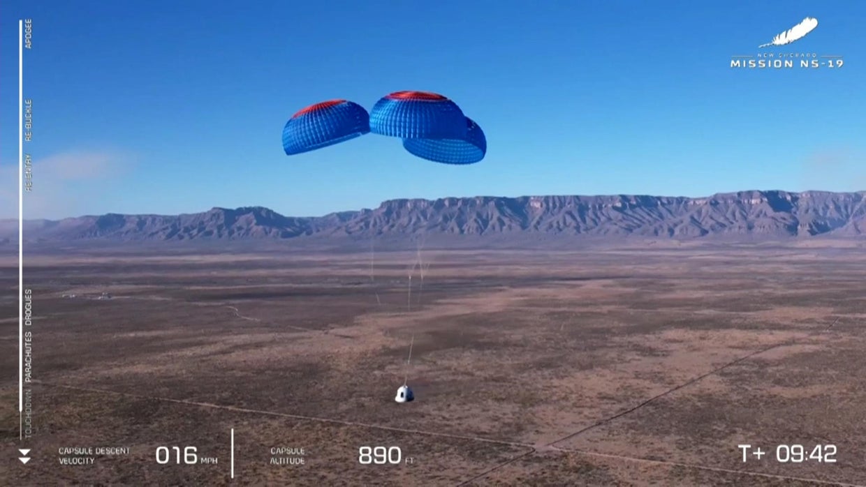 Michael Strahan and the daughter of astronaut Alan Shepard launch to ...