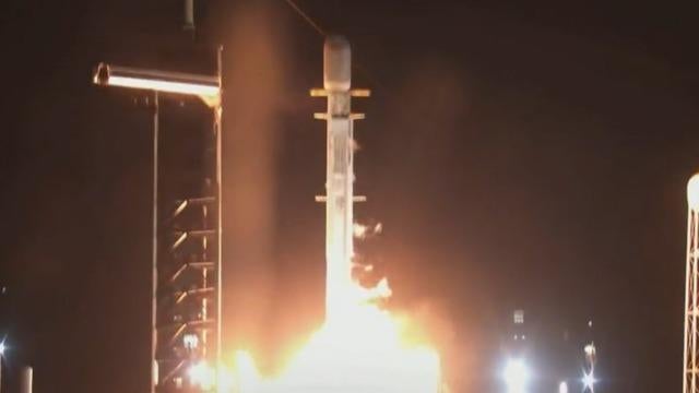 Stories About SpaceX - CBS News