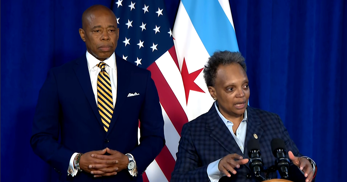 Mayor Lightfoot meets with New York City Mayor Eric Adams in search of ...